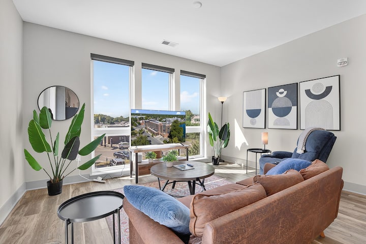 River Views & Monon Trail 1br/ W Free Parking - Crows Nest Drive – Indianapolis