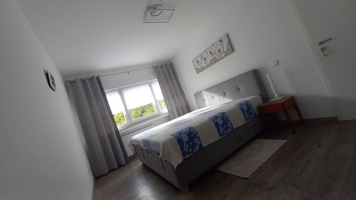 Im Wanderparadies Zu Zweit. Burg - Solingen