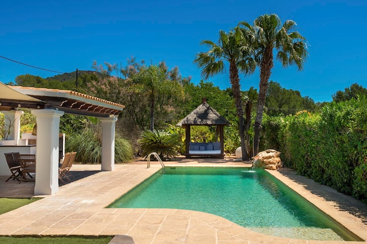 Can Botanic - Ibiza Airport (IBZ)