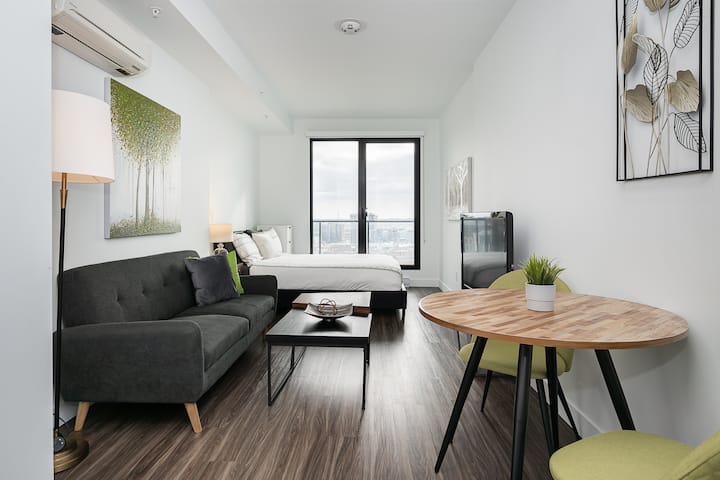 Corporate & Modern~ Studio Ideal For Professionals - Lasalle