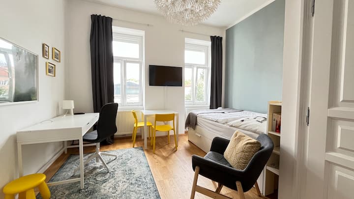 Shiny Apartment Near Wiener Stadthalle - Wien