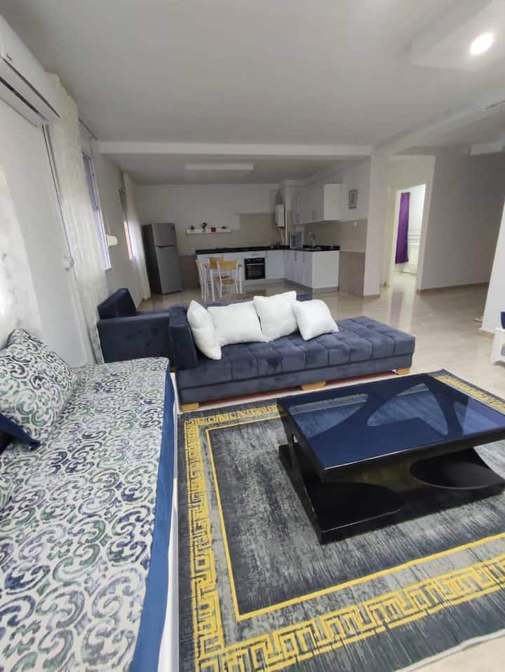 Joli Appartement Au Centre - Annaba