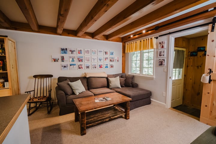 Cozy Condo, Close To Hiking And Sunday River! - Bethel, ME