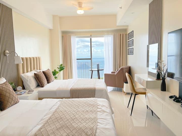 Aesthetic Taal View Room + Ps4 + Netflix - Tagaytay