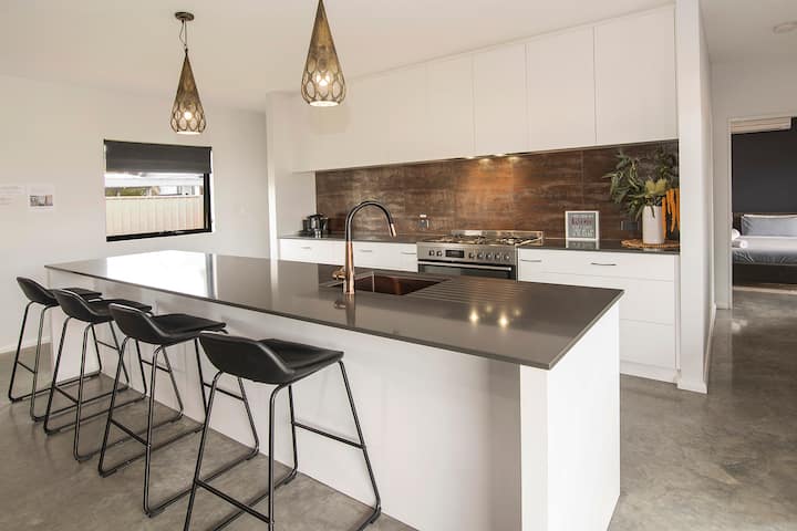 Bayside Luxury Escape Busselton With Ev Charger - Busselton