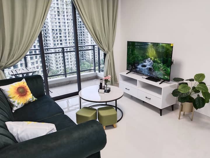 Holiday Home@forest City~tv Box~2br1b 4-6pax 1807 - Kukup