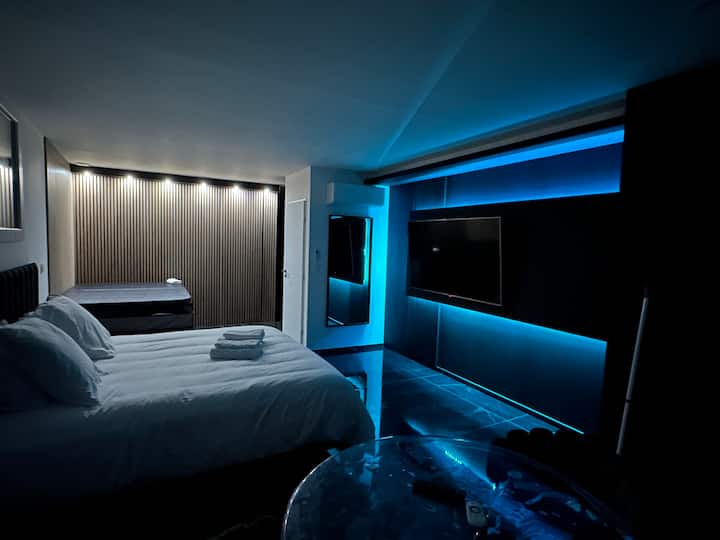 Luxury Living Martigues - Suite Black Luxury - Sausset-les-Pins