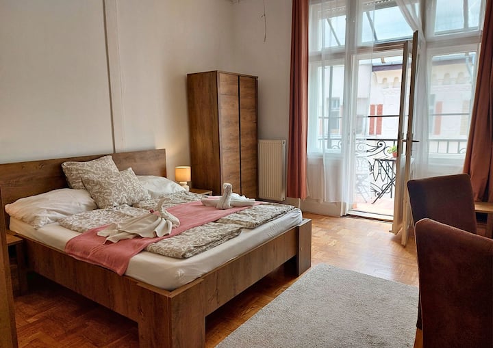 Blacksheep Smart Családi Szoba Közös Fürdőszobával - Budapest