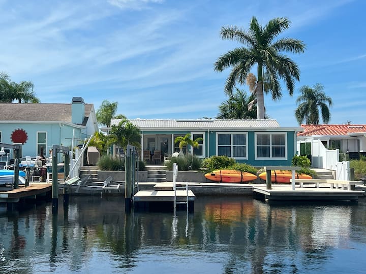 Beautiful Saltwater Canal Home At The Gulf! - New Port Richey, FL
