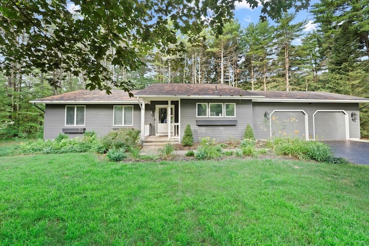 Charming Home For Seasonal/track Rental - Saratoga Springs, NY