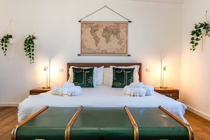 150mq Rooftop Paradise - Spacious Private Terrace - Bari