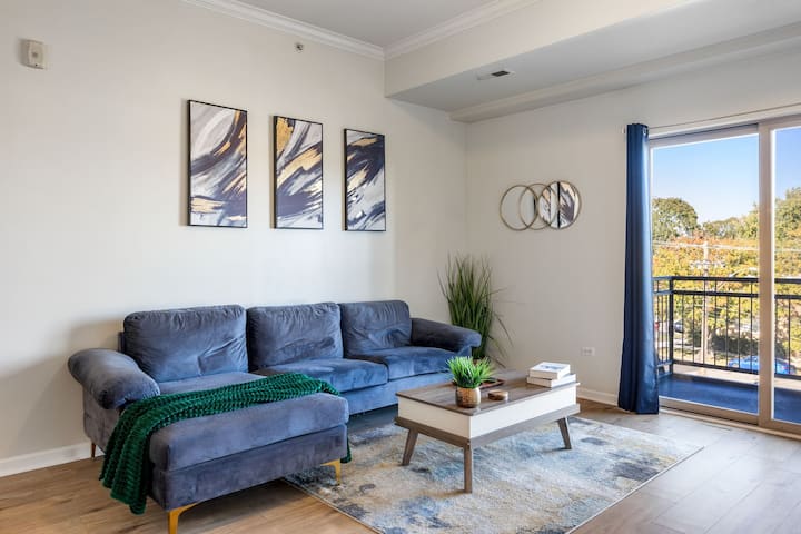Chic Elevator Apt Mins To Dt, Train, Dining & Hosp - Galewood - Chicago