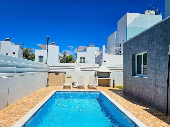 Nissi Beach Villa Holiday 3bd With Private Pool - Agia Napa