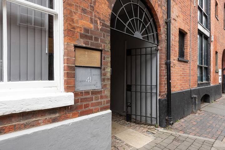 Old Dutch Embassy By Guestz - 侯城