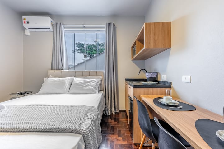 Suíte Confortável Para 2p | Vaga | Wifi | Banheiro - Blumenau