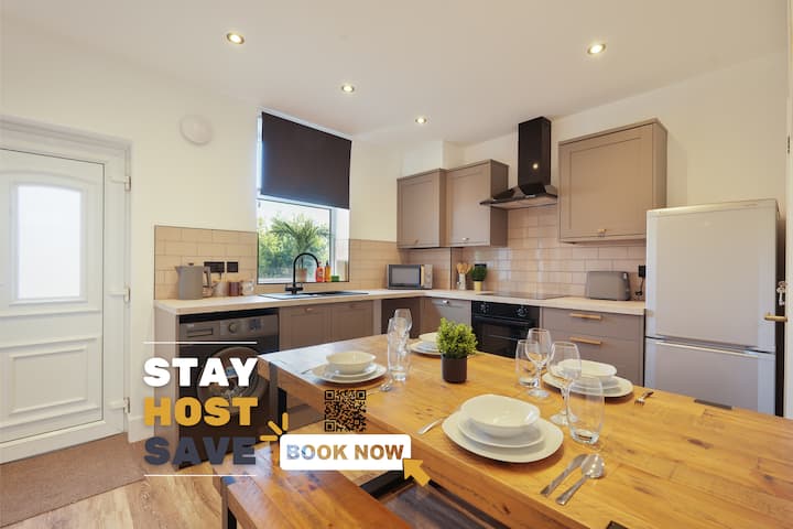 Spacious 3 Bed House In Beighton | Free Parking - Sheffield