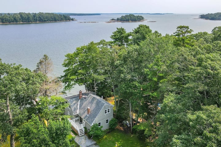 Waterfront Cottage In Freeport - Freeport, ME