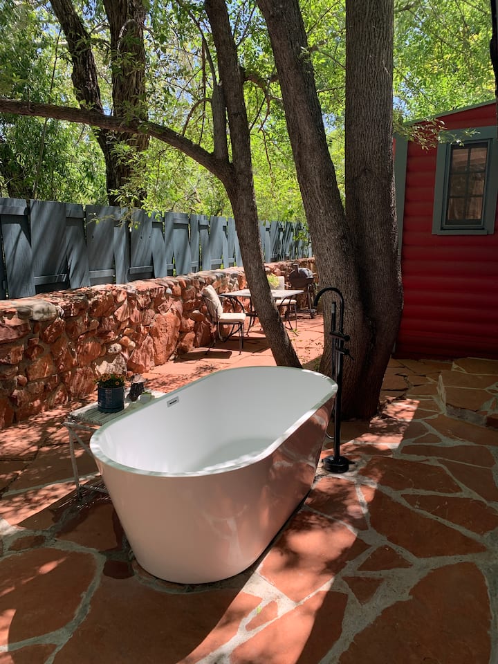 Cabin By The Creek: Secluded, 3 Min To Tlaquepaque - Sedona, AZ
