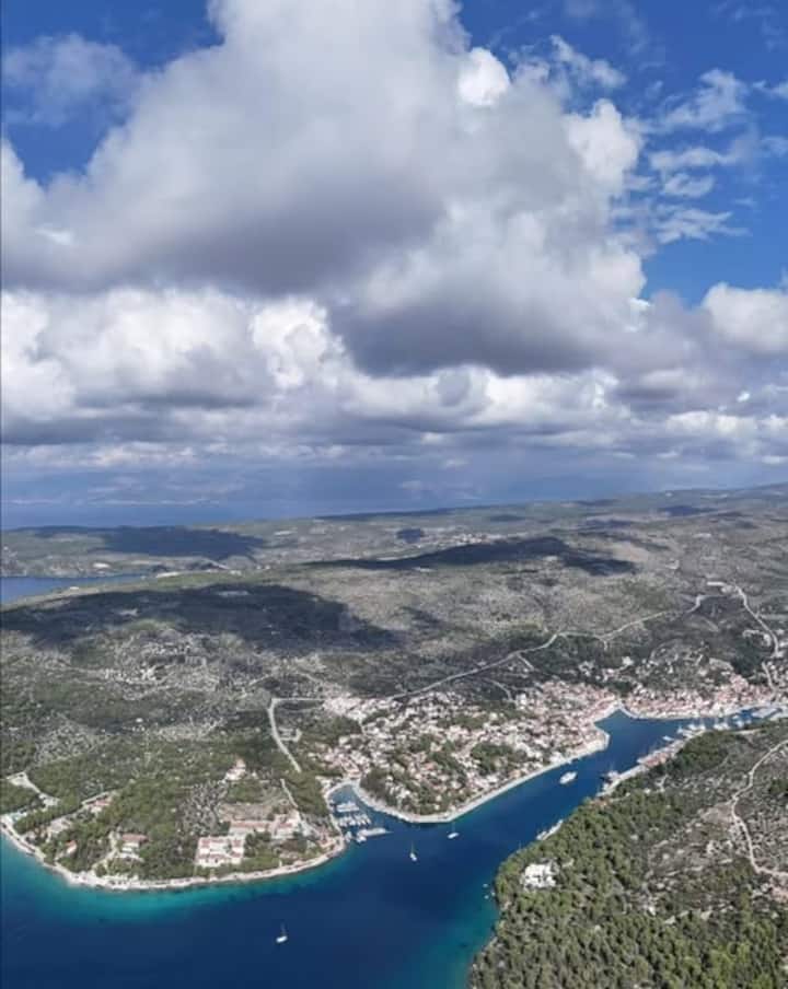 Maison Proche De La Plage
6 Couchages 3 Chambres - Milna