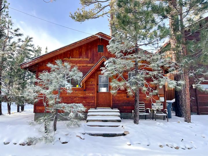 Cabin In Big Bear Near Village, Lake, Ski Resort - Big Bear Lake, CA