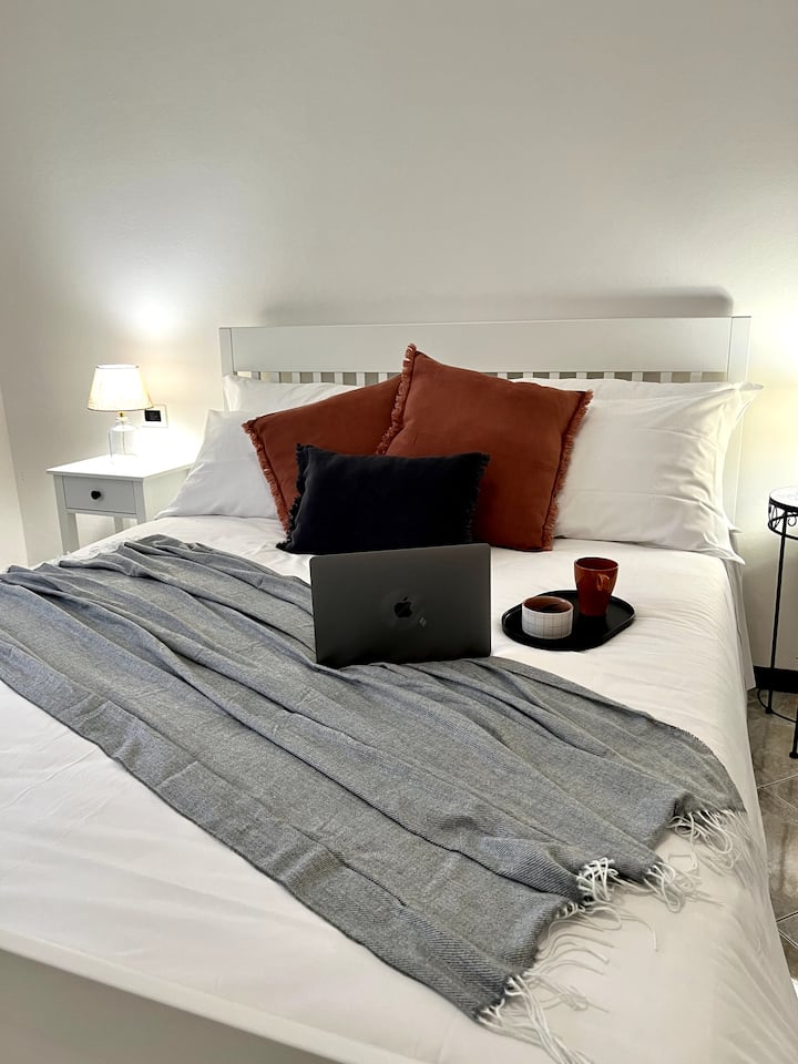 [Free Parking And Best Position] - Bolonia