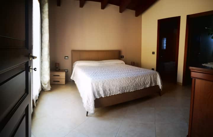 Room 5 Minutes From Maranello - Maranello