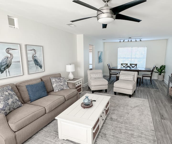 Private Retreat -5 Blocks To Beach - Dog Friendly - Jacksonville Beach, FL