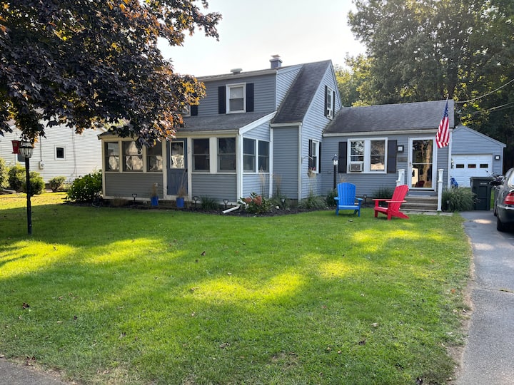 Spacious Family Beach House - Madison, CT