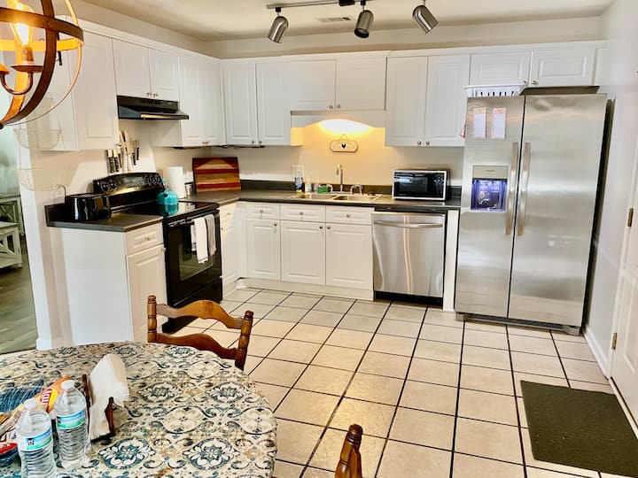 Workfriendly 3br Sfh| 4 Beds Smart Tvs Easy Access - Auburn, AL