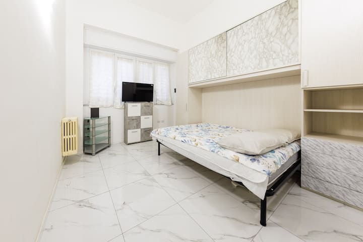 Cozy Flat, Metro M4, 10min To Centre, 3 To Linate - Milão