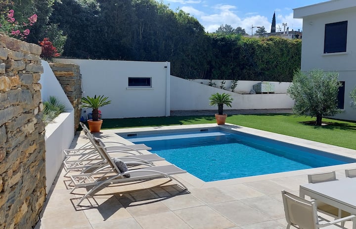 Logement Privé Piscine + Jacuzzi - Cassis
