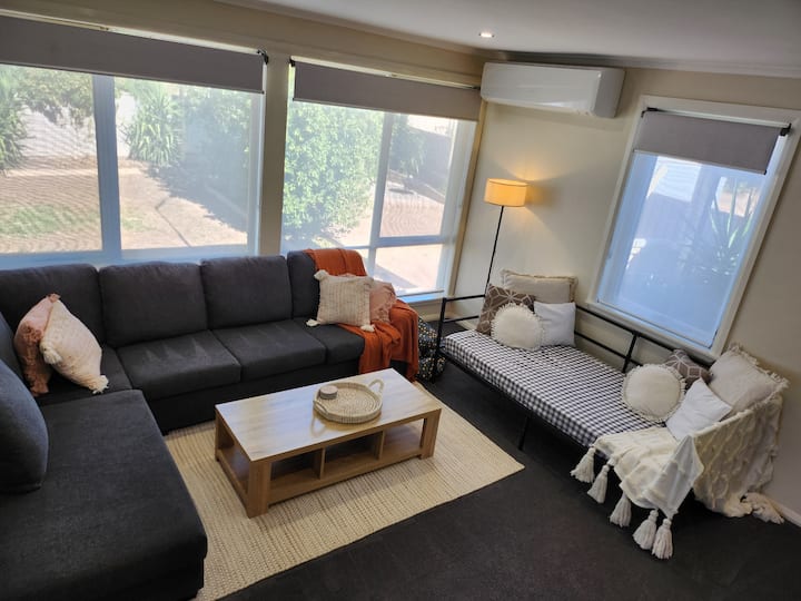 Cosy Home Away From Home! - Mildura