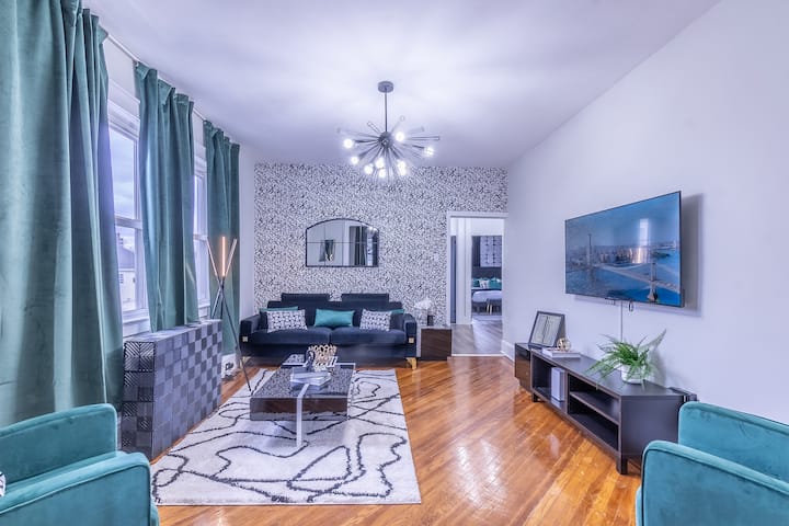 20% Off, Newarkhome-3bdr By Ewr+free St Parking - East Rutherford, NJ