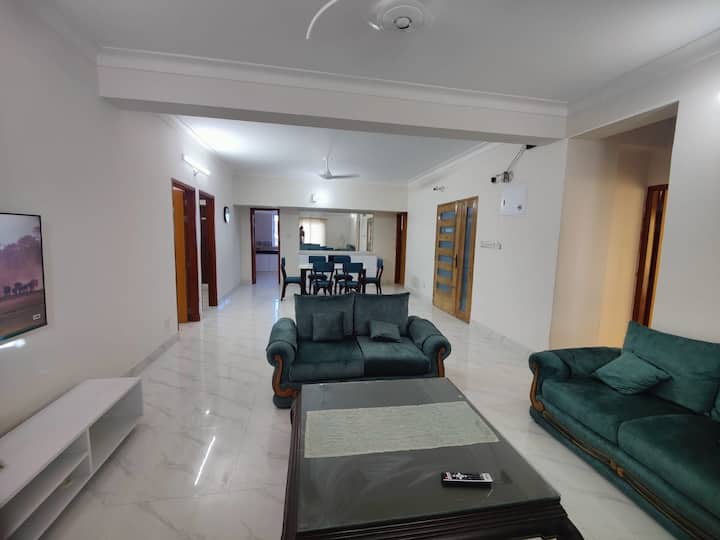 Secure & Spacious 4 Bedroom Apt With Ac - Bangladesh