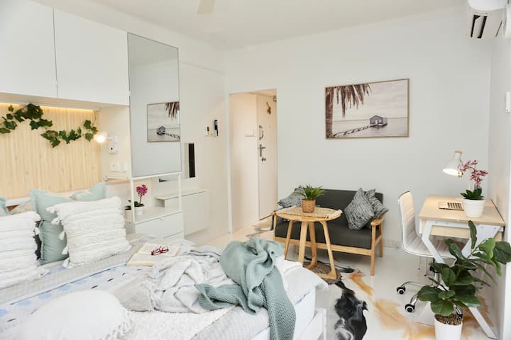 *City Location* Central-studio-ac-balcony-modern - سيدني