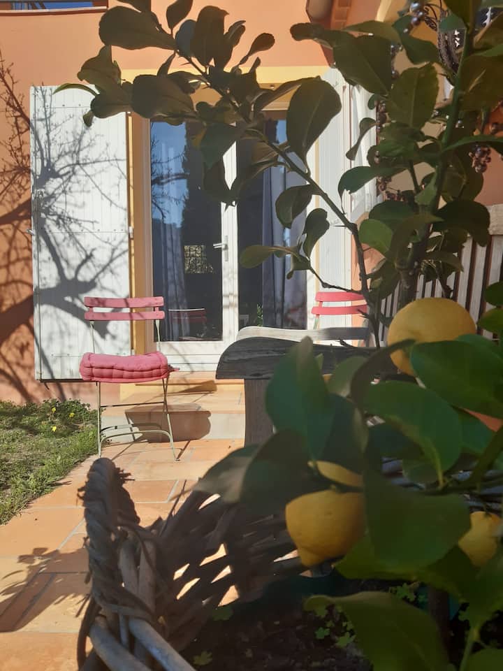 Studio Dans Maison Particulière. - Beausoleil