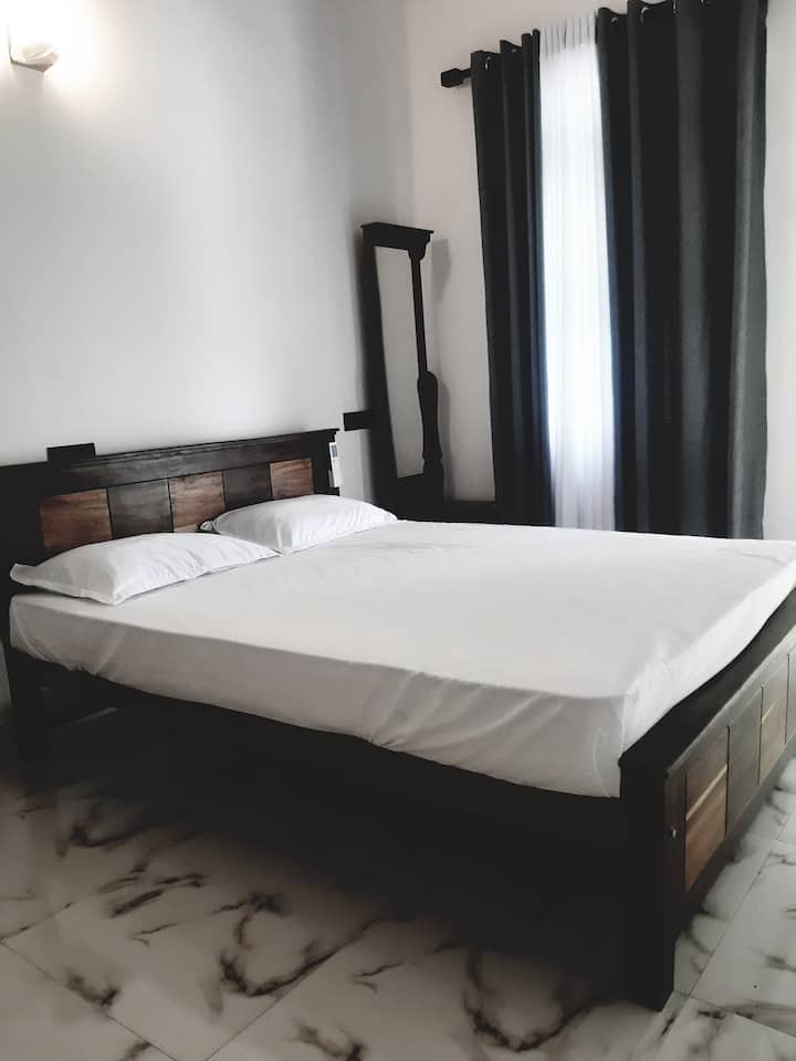 Sandy Beach Bloom|clean Comfortable Airconditioned - Mirissa