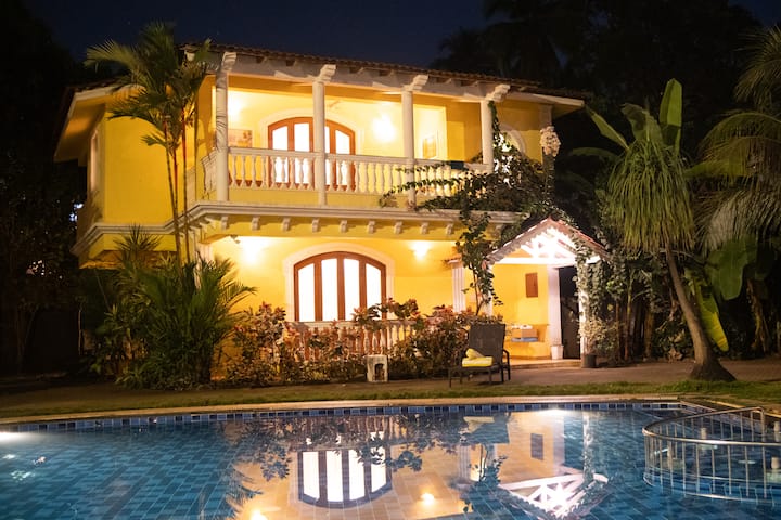 3bhk Villa W/ Pool | 10 Mins From Anjuna Beach - Goa