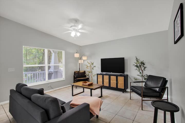 North Ybor City Cottage - Tampa, FL