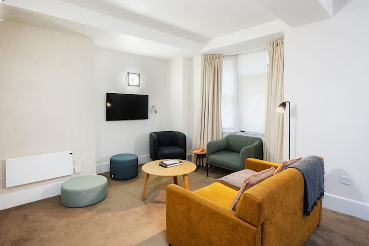 1 Bed Underground At Saco Bristol West India House - Bristol