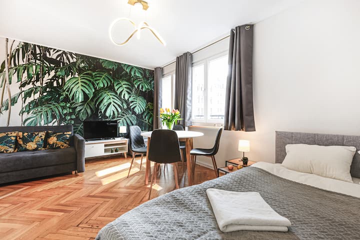 Cozy Hideaway By The Market Square - Wrocław