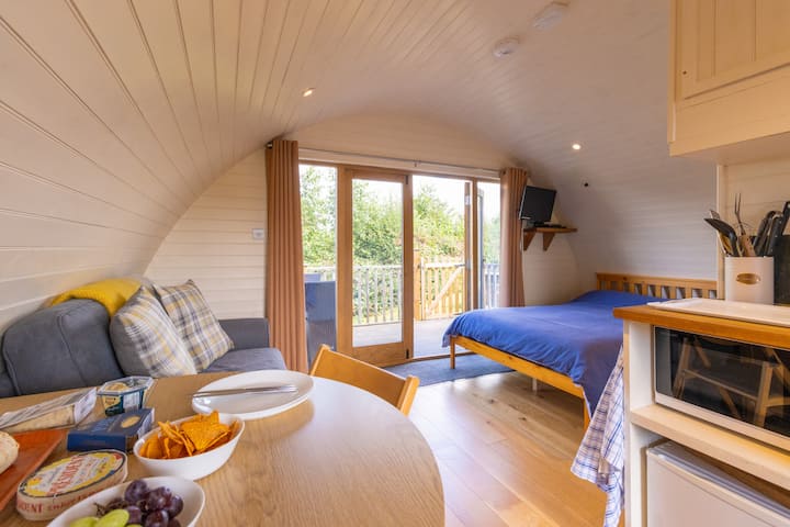 Pod3 Powys River Glamping Pods Builth Wells Wales - Builth Wells
