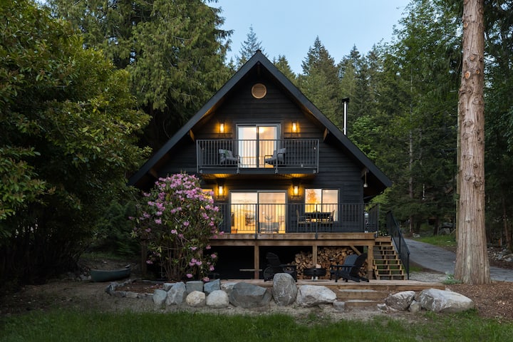 Kammerle Cabin - Vancouver Island