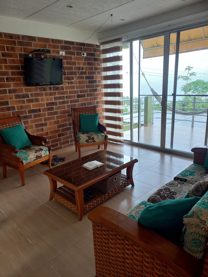 Casa De Descanso En La Mesa - Anapoima