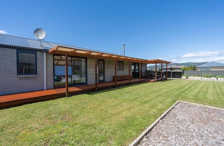 Relax On Acheron *Sky Sport*wifi* - Te Anau