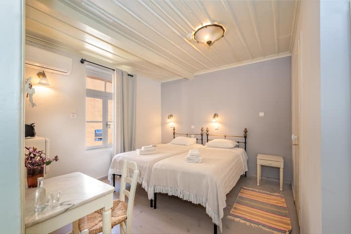 "Pension Eva" Traditional Twinbed Old Harbor No3 - Chania