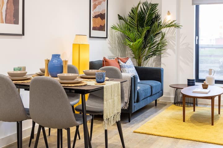 Etesian Lounge - 1br Apt+up To 50% Off - Manchester