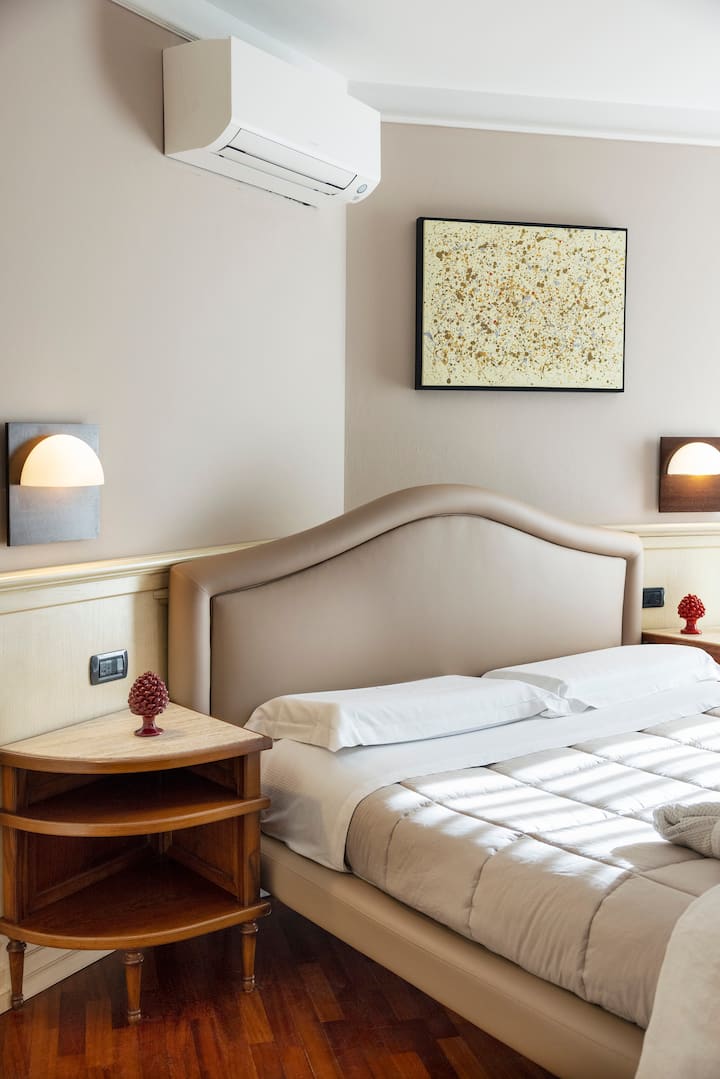Suite King Cel-3663073274 - Cattolica