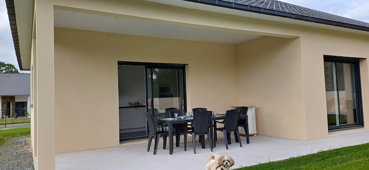 Maison, Terrasse, Pelouse, Calme
Parking, Mer 15km - Plancoët