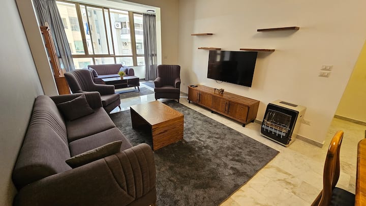 Modern 2br Apt Next To
Sanayeh - Beirut